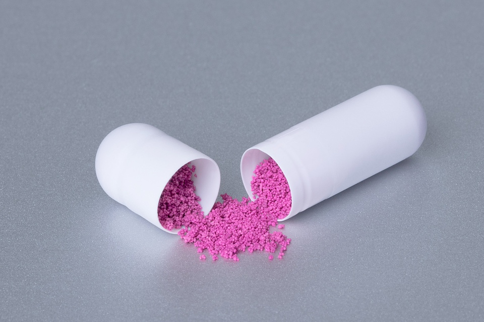 EUDRACAP® colon functional capsules for ileo-colonic delivery ...